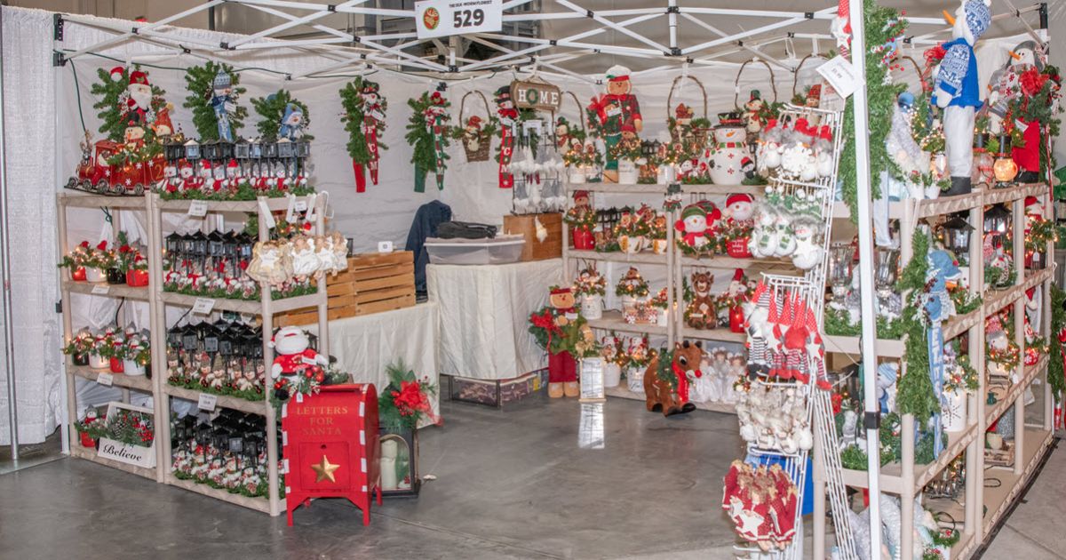 The Best Indoor Booth Layouts - Sunshine Artist